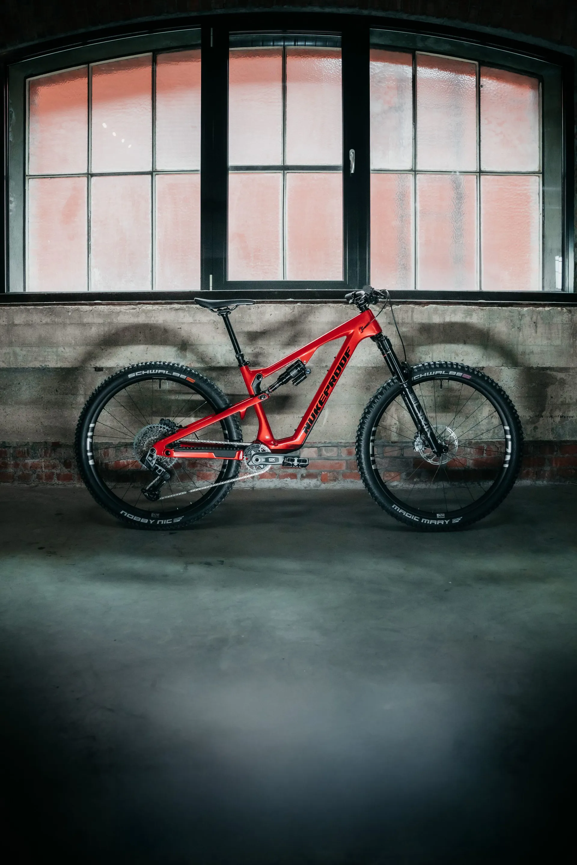 Nukeproof Reactor 290 Carbon Pro Model - 2026 in Gloss Red
