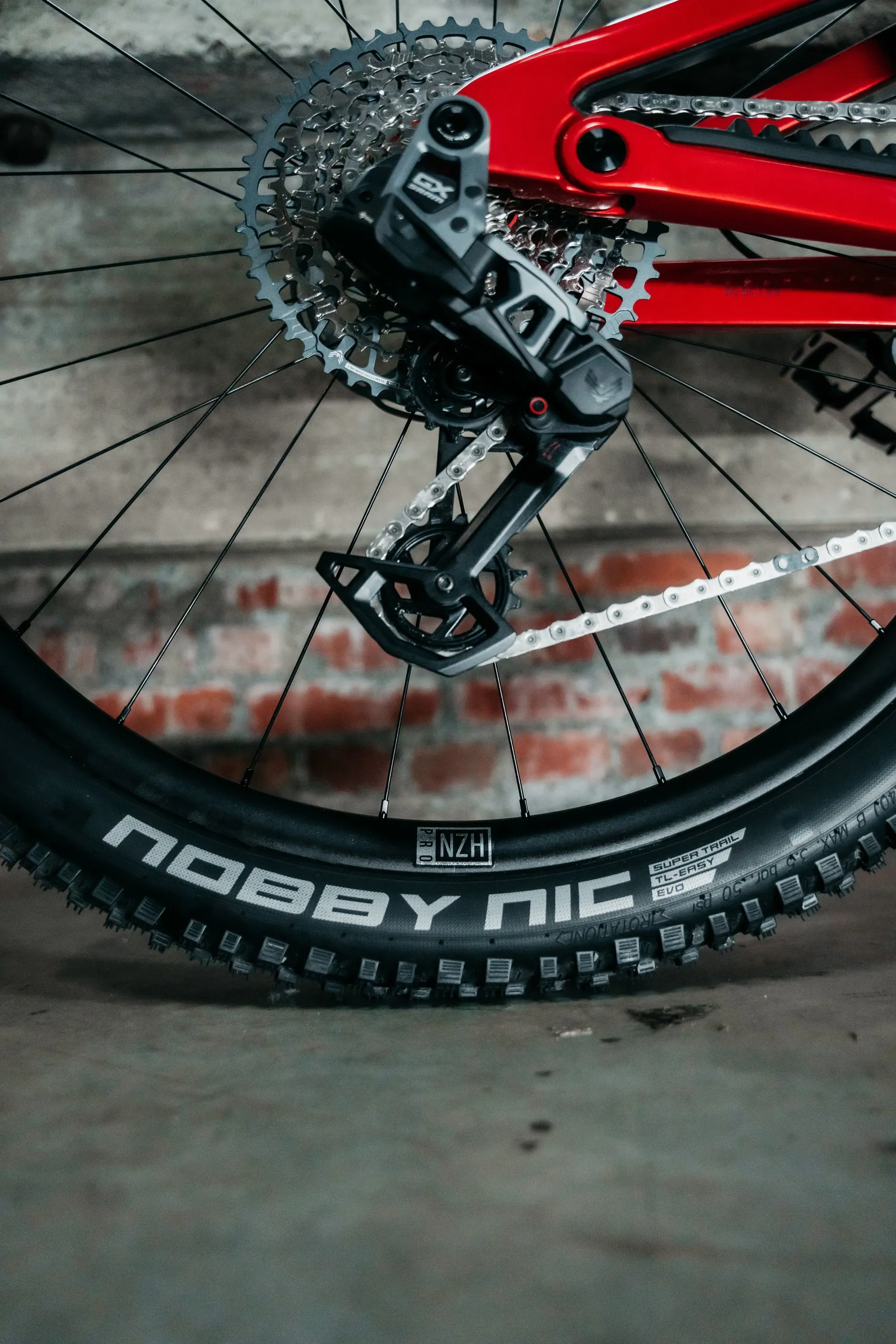 Nukeproof Reactor 290 Carbon Pro Model - 2026 in Gloss Red